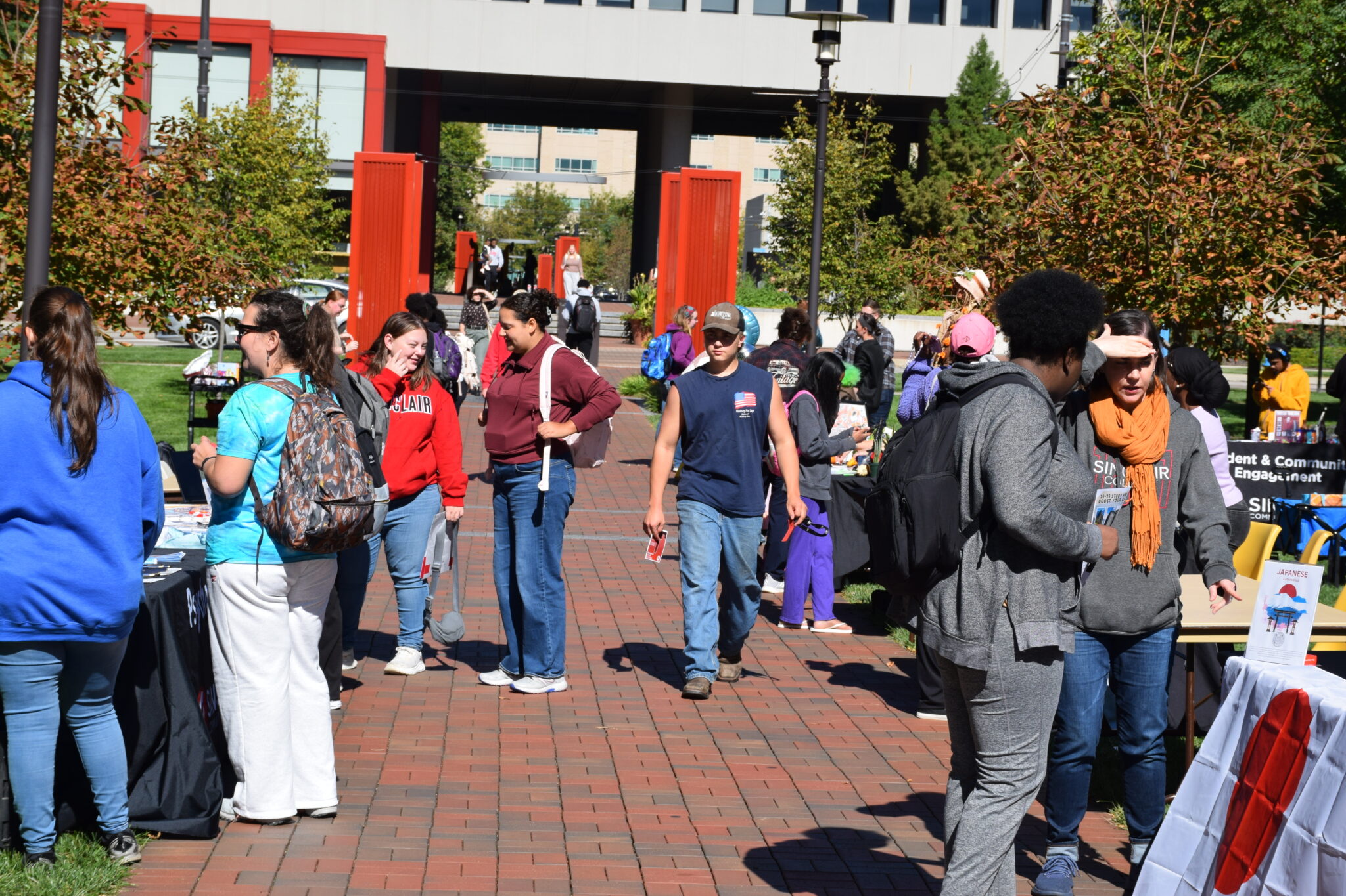 Students explore Sinclair clubs at Annual Fall Mixer – The Clarion